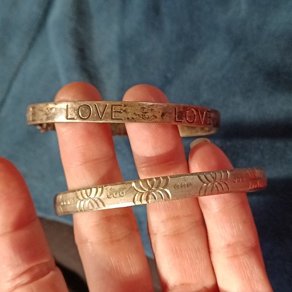 Jewelry | Vintage Silver Plated Love Spring Hinge Claw And Etched ...